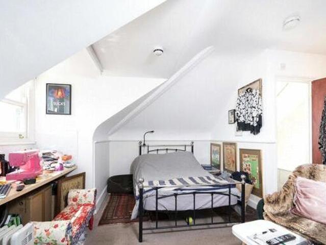 Studio Apartment For Rent In London