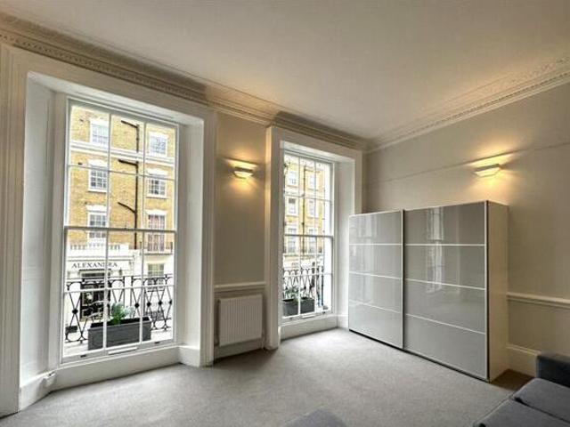 Studio Apartment For Rent In London