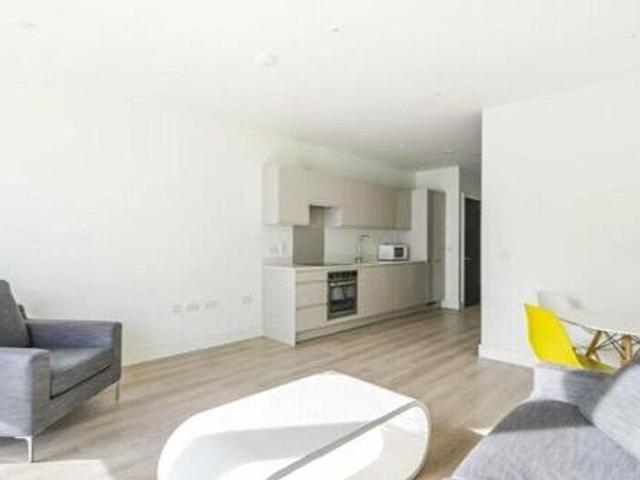 Studio Apartment For Rent In London