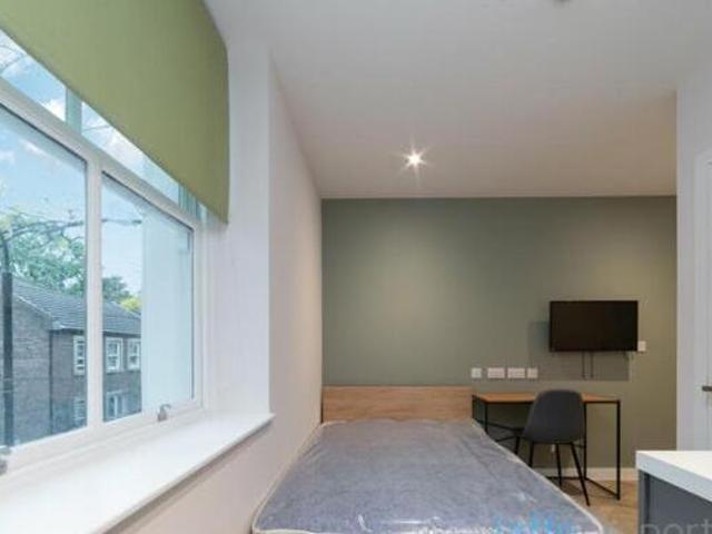 Studio Apartment For Rent In London