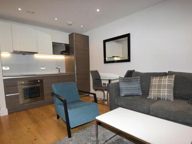 Studio Apartment For Rent In London