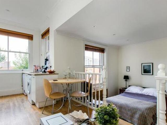 Studio Apartment For Rent In London