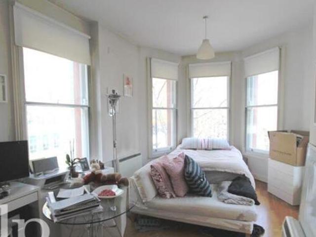 Studio Apartment For Rent In London, Greater London