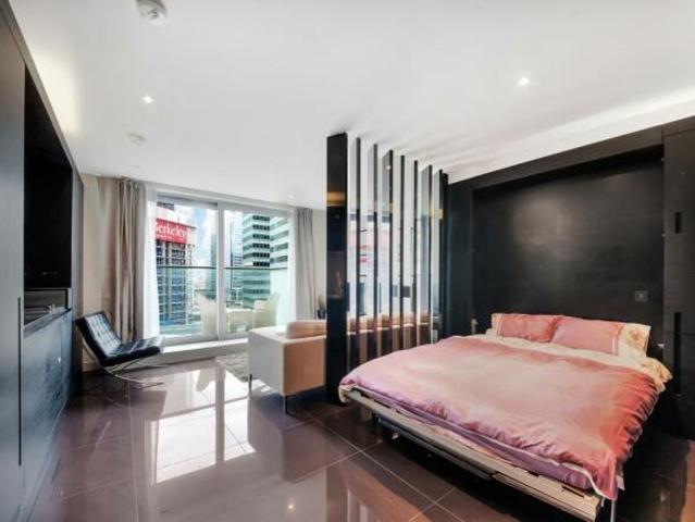 Studio apartment for rent in Pan Peninsula, Canary Wharf, E14