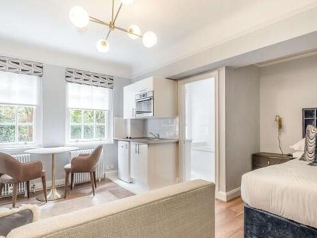 Studio apartment for rent in Pelham Court, 145 Fulham Road, Chelsea SW3