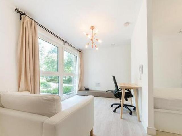 Studio Apartment For Rent In Pell Street, London