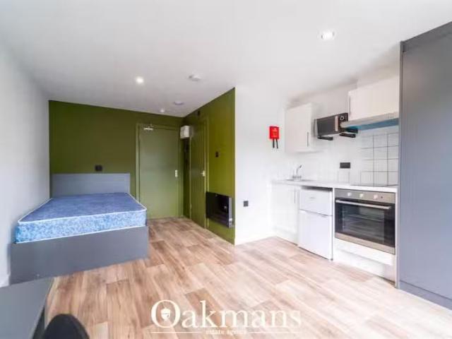 Studio apartment for rent in Pershore Road, Stirchley, Birming.