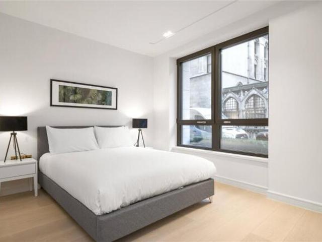 Studio apartment for rent in Portugal Street, London, WC2A
