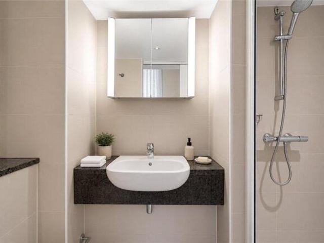Studio apartment for rent in Princess Beatrice House, Chelsea, London, SW10