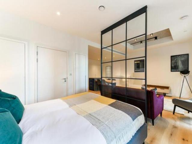 Studio apartment for rent in Rendel House, Goodluck Hope, London, E14