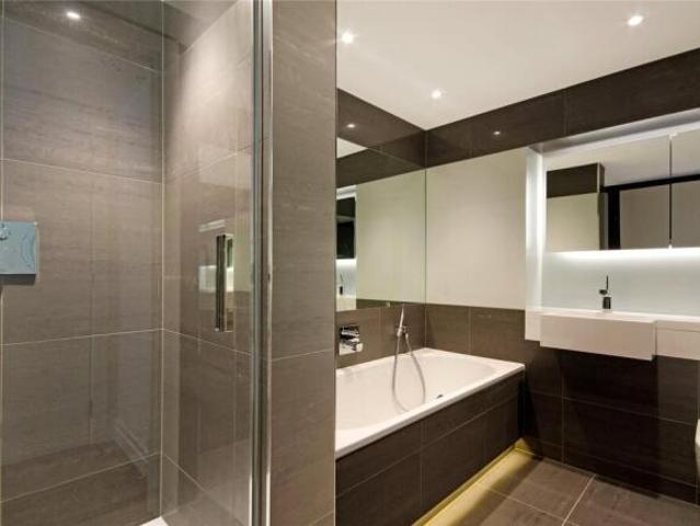 Studio apartment for rent in Riverlight Quay, London, SW11