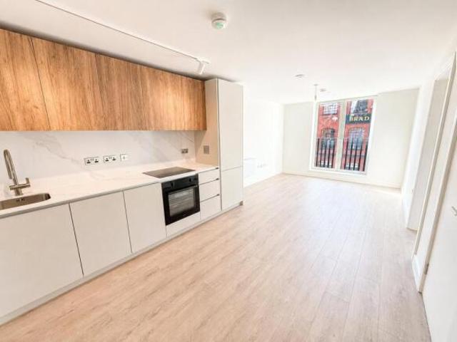 Studio apartment for rent in Sapphire Court, 215 Bradford Street, Digbeth, Birmingham, B12