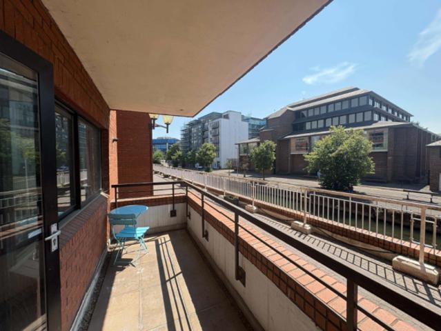 Studio apartment for rent in Selbourne Court, Kings Road, Reading, Berkshire, RG1