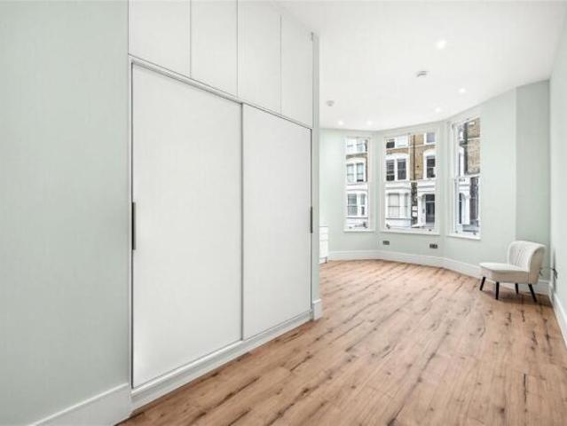 Studio apartment for rent in Sinclair Road, London, W14