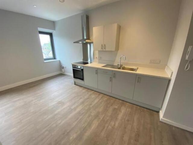 Studio apartment for rent in Sky Gardens, Crosby Road North, Waterloo, Liverpool, L22