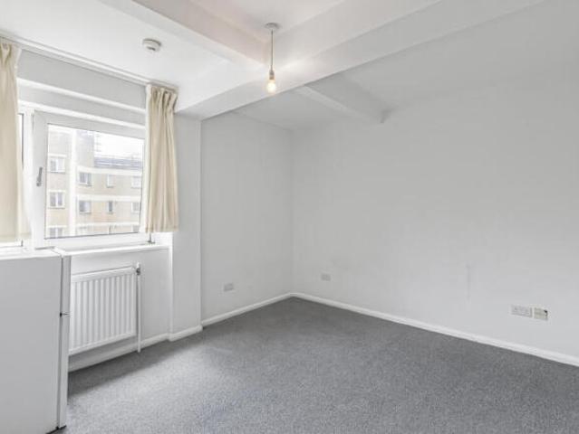 Studio apartment for rent in Sloane Avenue, London, SW3