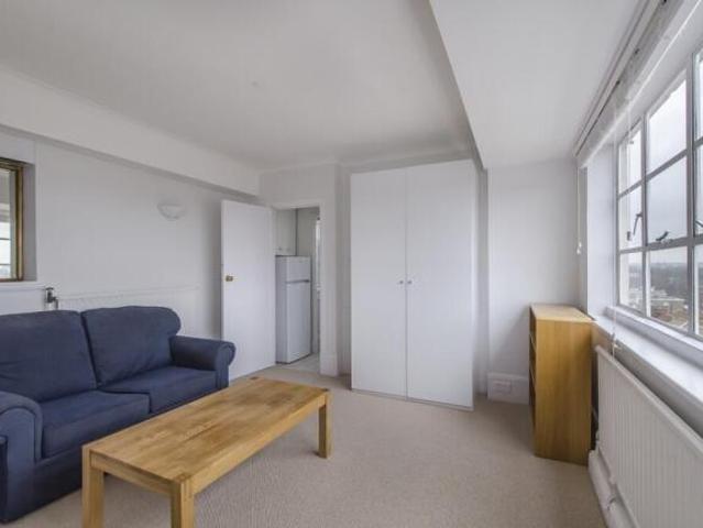 Studio apartment for rent in Sloane Avenue Mansions London SW3