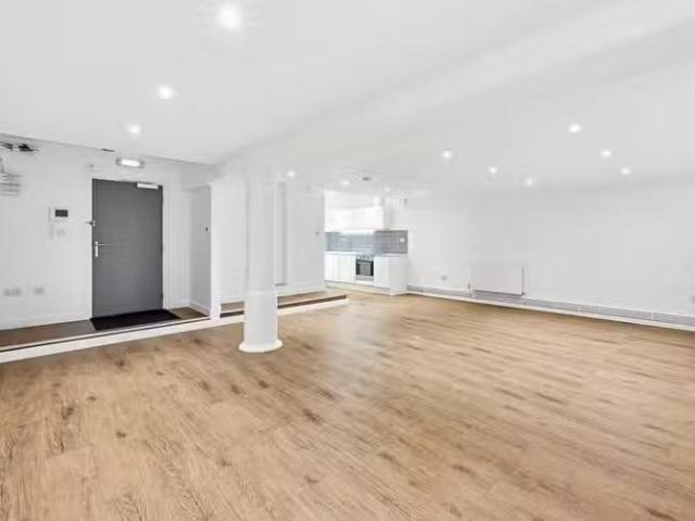 Studio apartment for rent in Springfield House Lofts, Dalston.