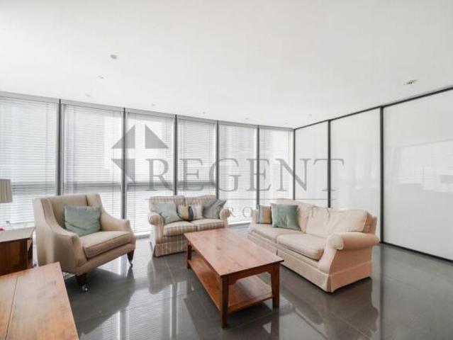 Studio apartment for rent in The Tower, St George Wharf, SW8
