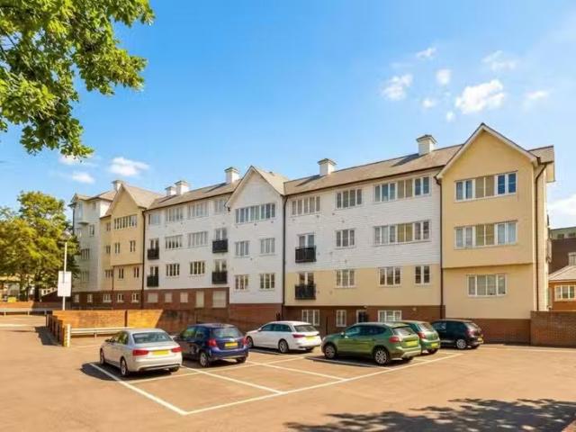 Studio apartment for rent in The Depot, Fairfield Road, Braint.