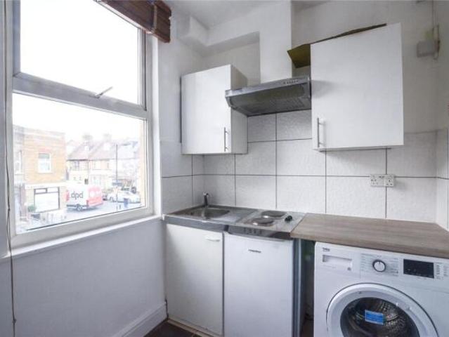 Studio apartment for rent in Upland Road, Dulwich, SE22