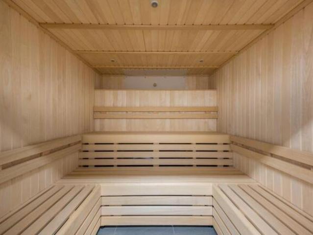 Studio apartment for rent in West Gate House, London W5