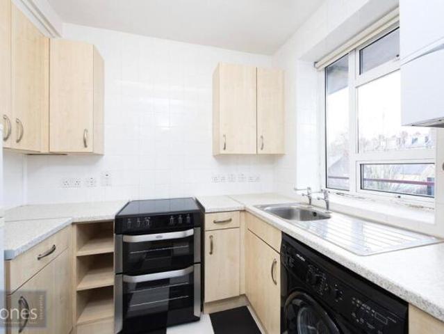 Studio apartment for rent in West End Lane, Kilburn Vale, London, NW6