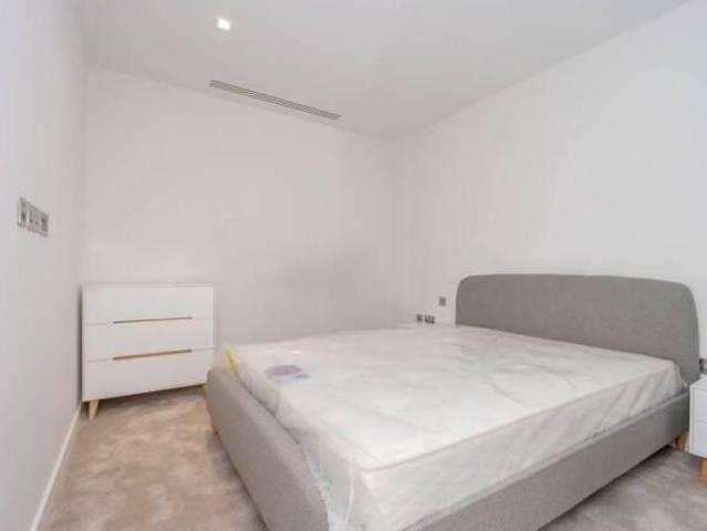 Studio apartment for rent in Westmark Tower, Newcastle Place, London, W2