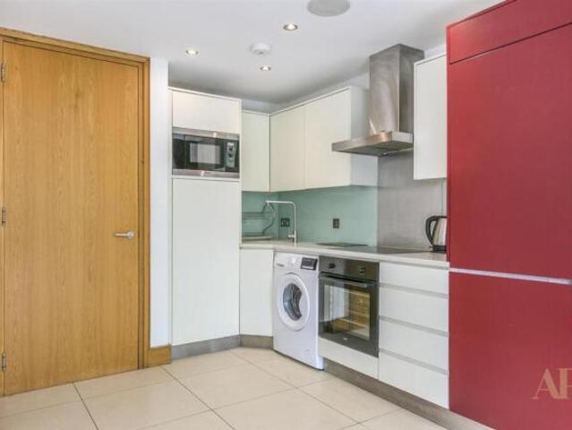 Studio apartment for rent in 194 Arlington Road, NW1