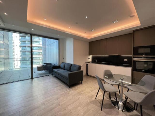 Studio apartment for rent in 250 City Road, London, EC1V