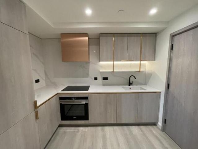 Studio apartment for rent in 50 Marsh Wall, Canary Wharf, London, E22