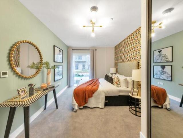 Studio apartment for sale in Newmarket Road, Cambridge, CB5