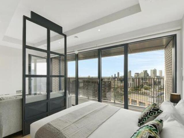 Studio Apartment For Sale In City Island Way, London