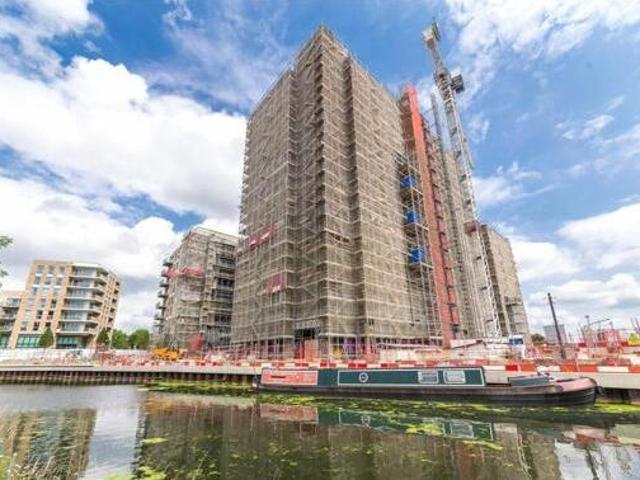 Studio Apartment For Sale In Grand Union, Beresford Avenue