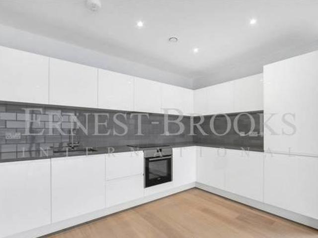 Studio apartment for sale in John Cabot House Royal Wharf E16 E16