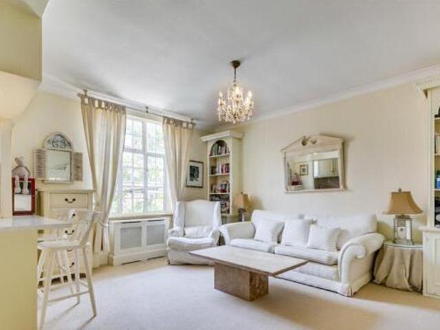 Studio Apartment For Sale In London