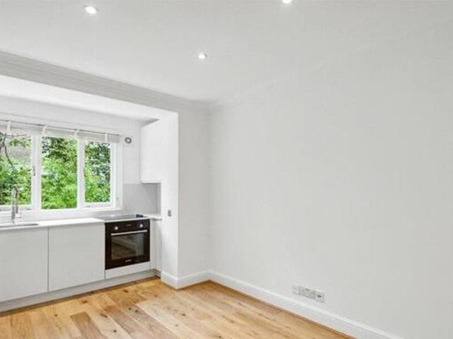 Studio Apartment For Sale In London