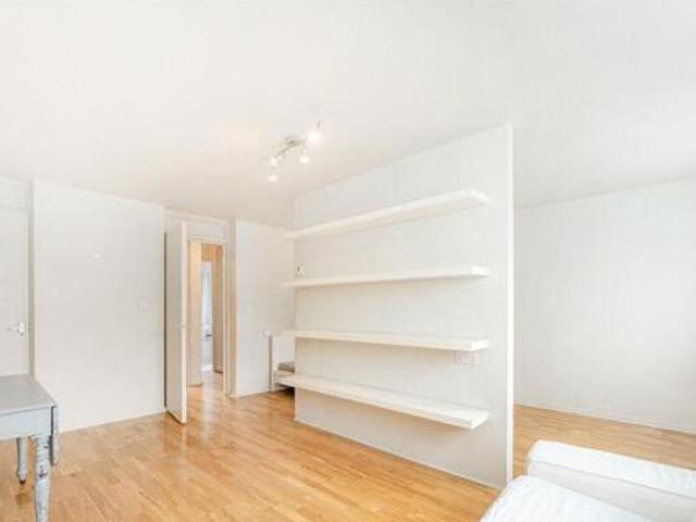 Studio Apartment For Sale In London