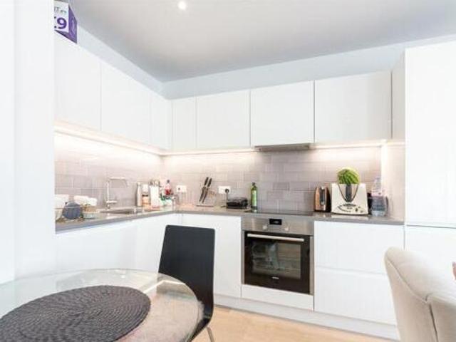 Studio Apartment For Sale In 5 Starboard Way, Royal Wharf