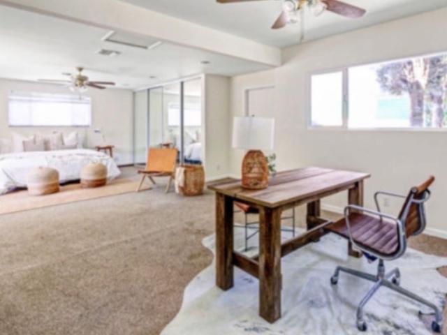 Studio apartment in North Hollywood House