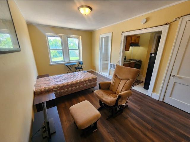 Studio apartment in North St Louis City