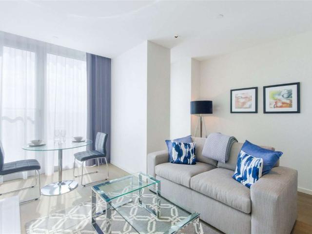 Studio apartment in South Bank Tower