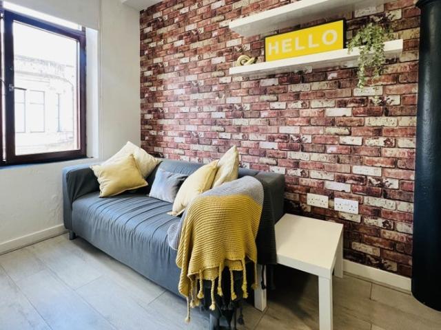 Studio Apartment Liverpool City Centre