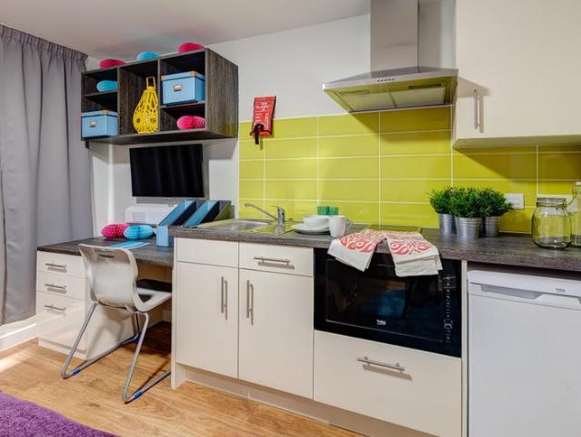 Studio Apartment | Liverpool City Centre