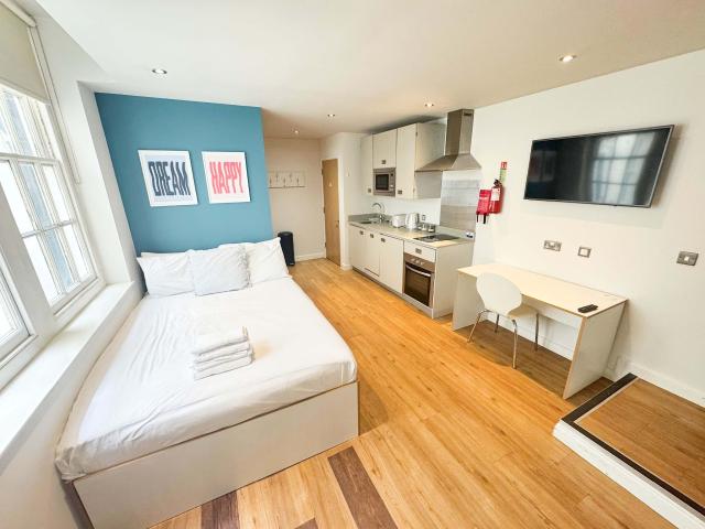 Studio Apartment – Professional Let, Student Let
