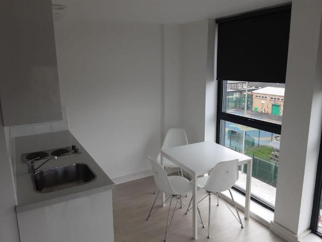 Studio Apartment Studio To Rent