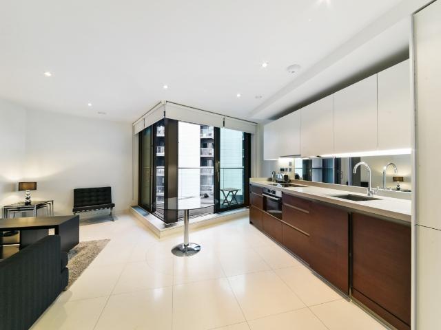 studio apartment to rent in north boulevard 4 baltimore wharf canary wharf london e14
