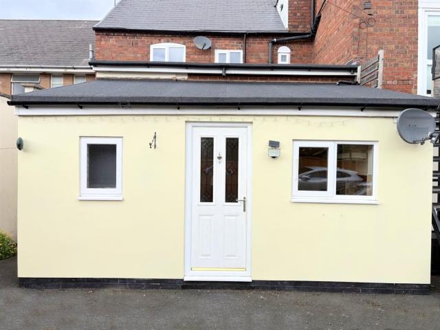 studio at 108 Brettell Lane, Stourbridge