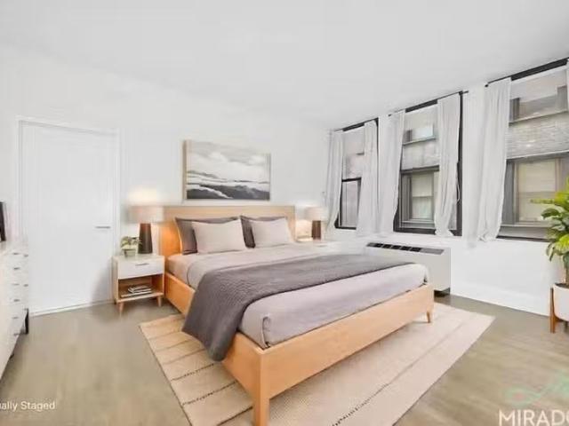Studio at 15 Park Row for $3,650 by Karla M Saladino