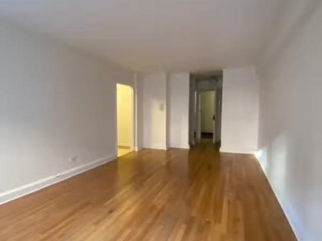 Studio at 6th Avenue for $3,500 by Samia Akodu